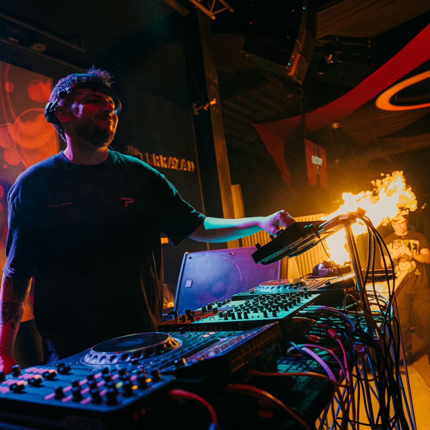 GUSTAFF · Artist Profile