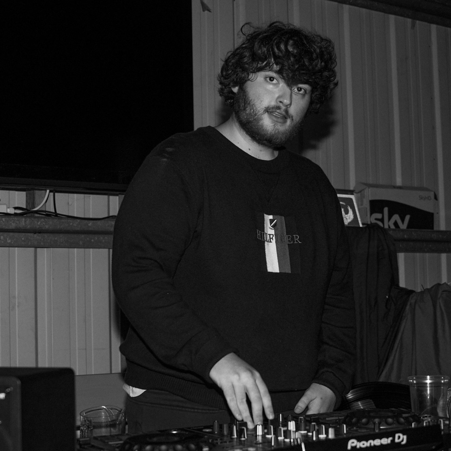 Guy Sharpe · Biography