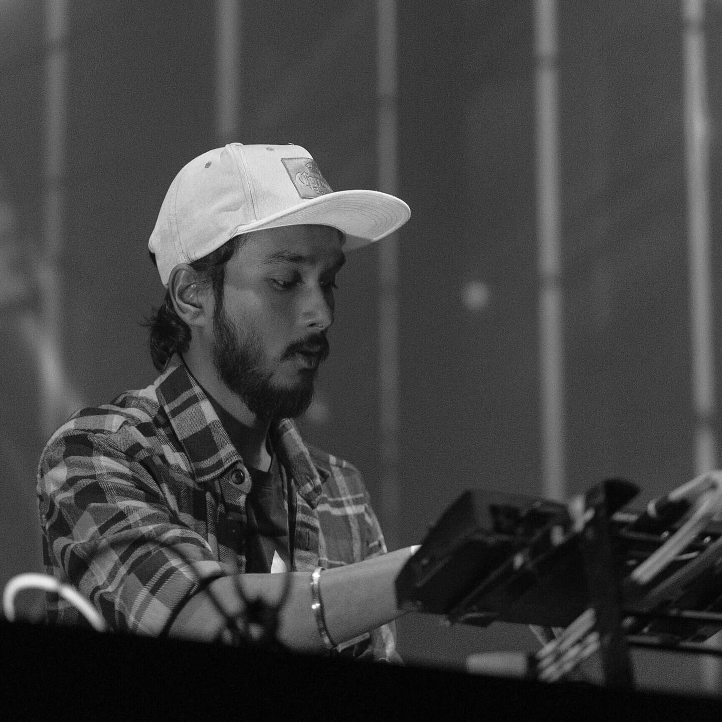 HARI · Artist Profile