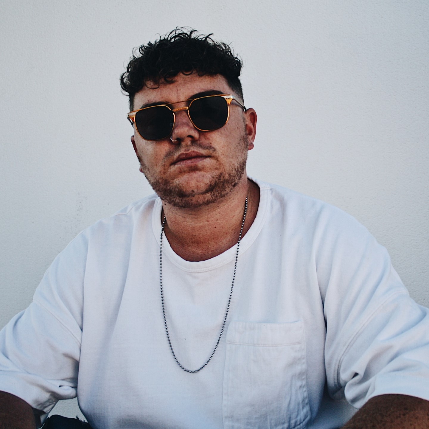 HARRIE SUMMERS · Artist Profile