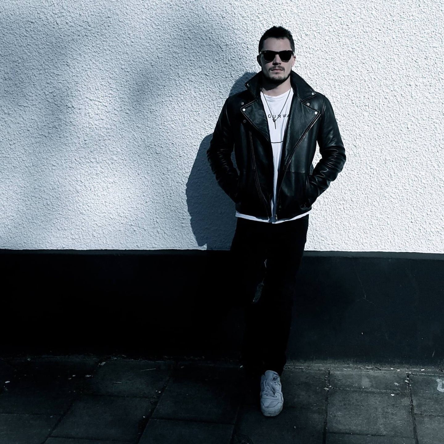 Harry Buggé · Artist Profile