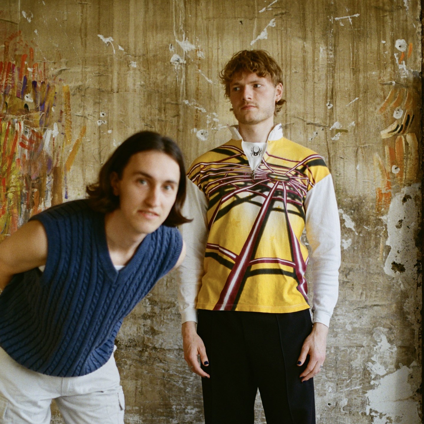 Helle · Artist Profile