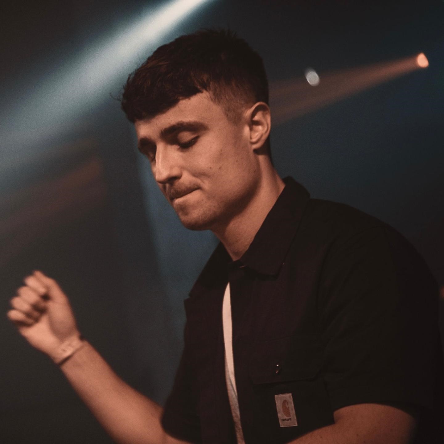 Henry Dummett · Artist Profile