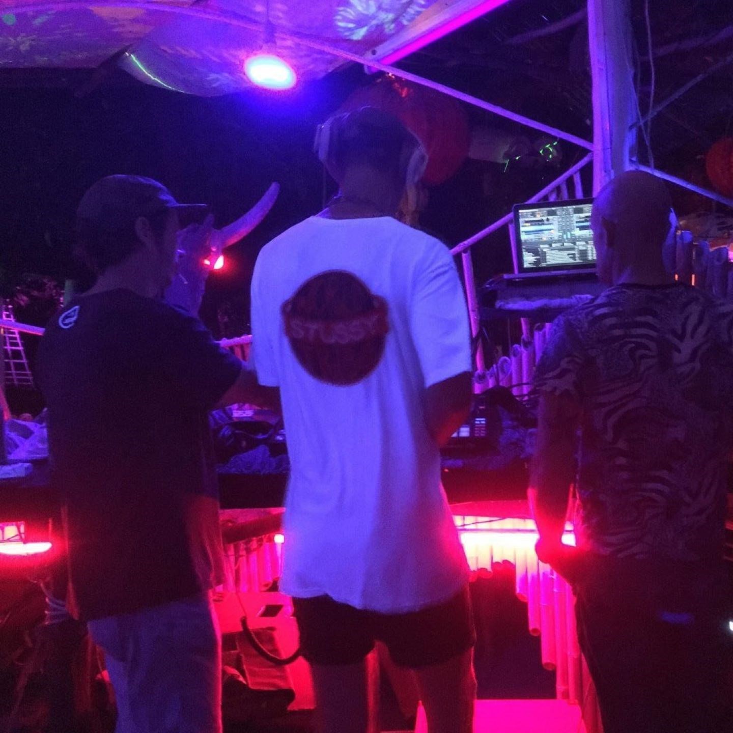 Hexton · Artist Profile