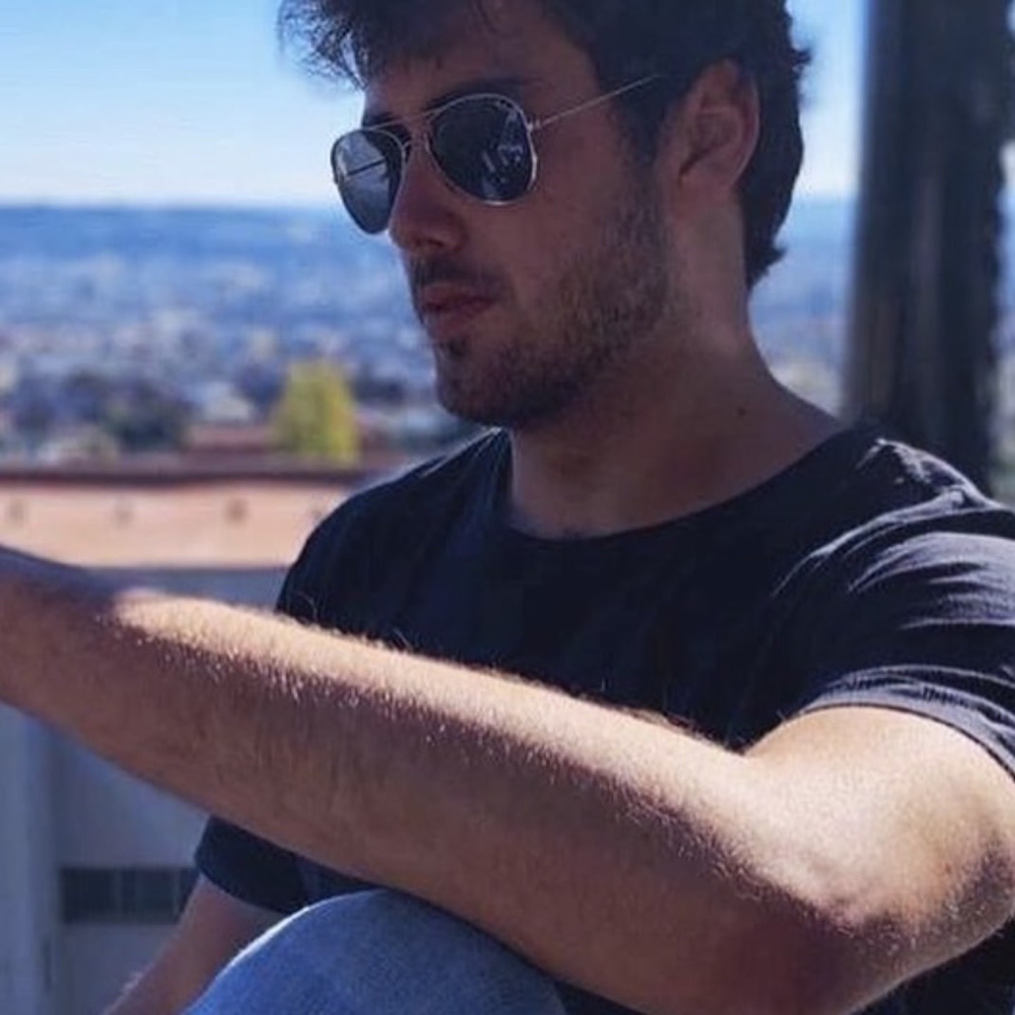 Hugo Maristany · Artist Profile