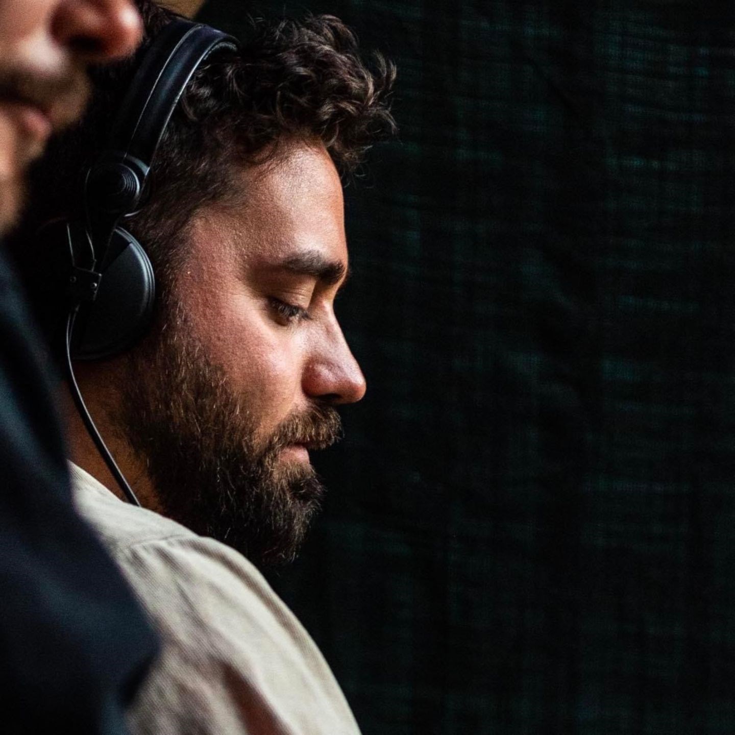 IHLE · Artist Profile