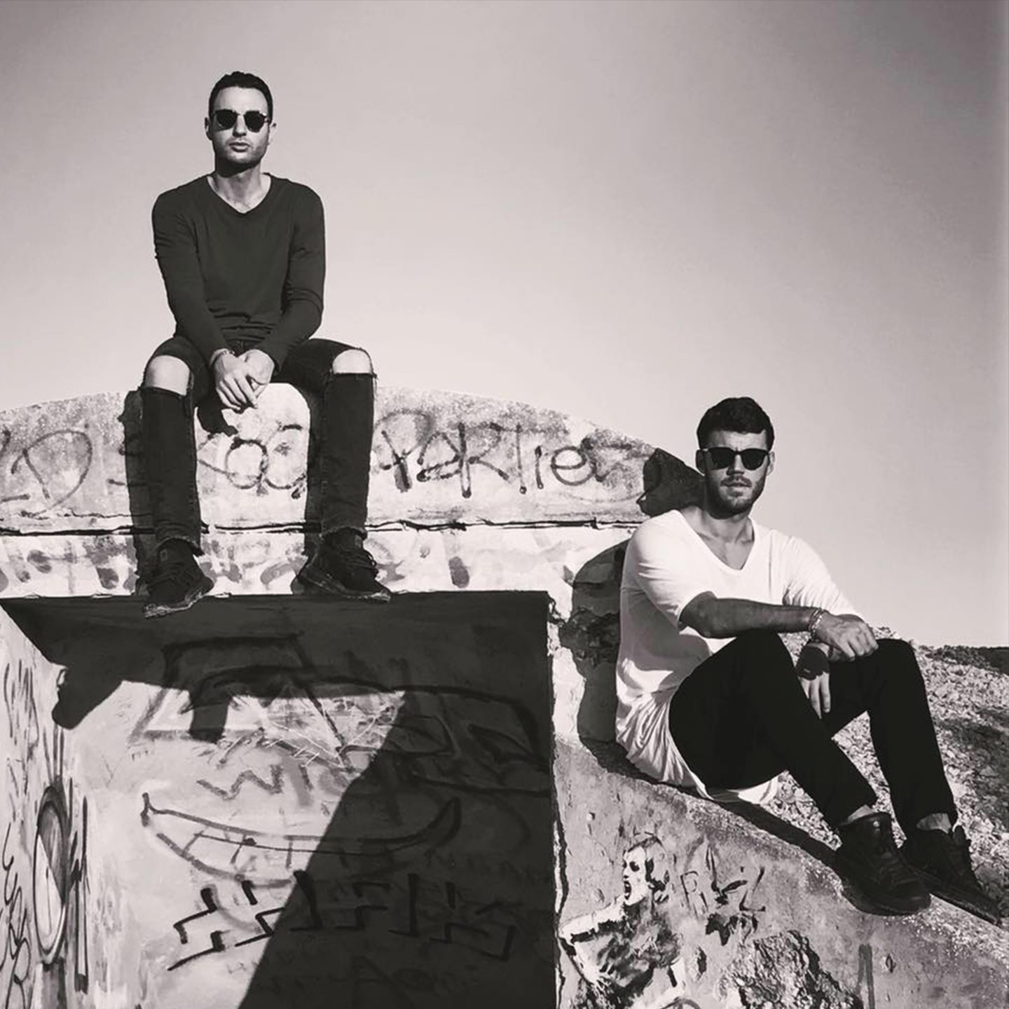 II FACES · Artist Profile