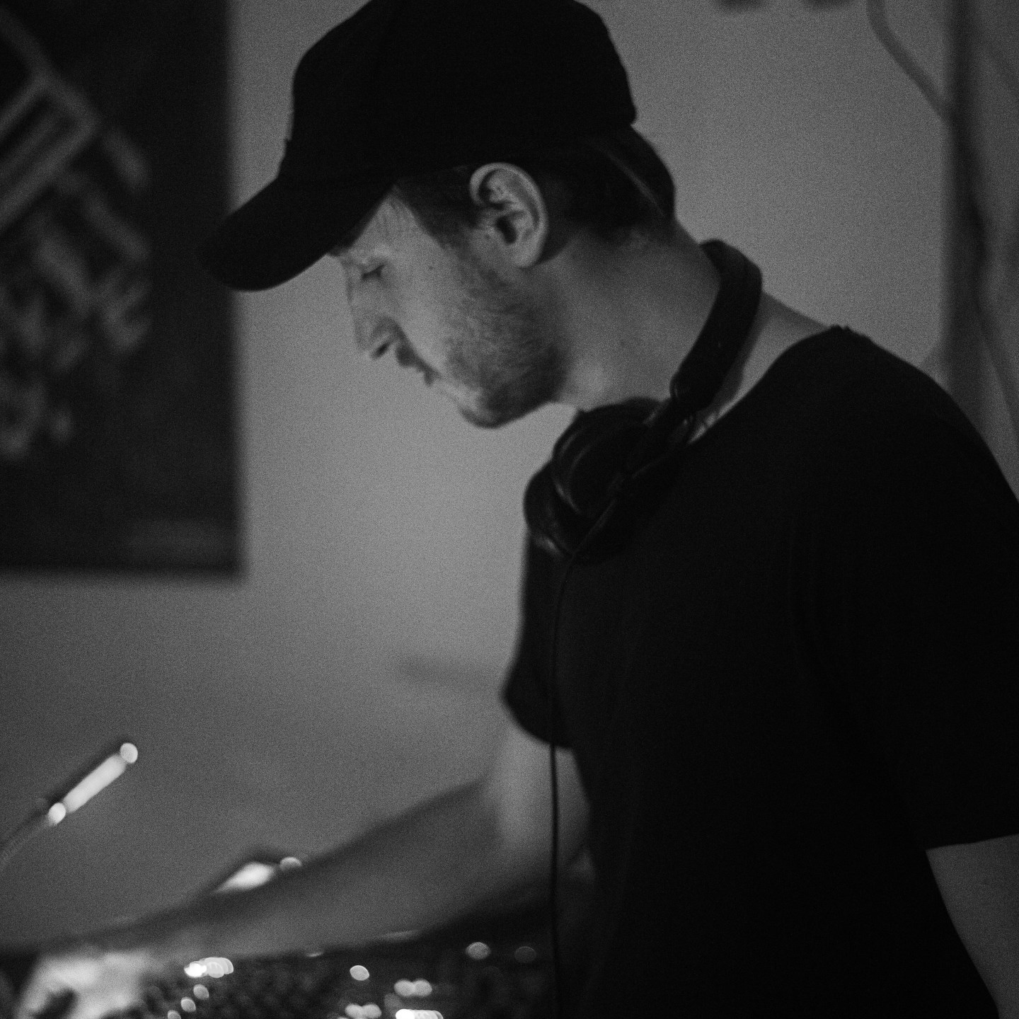 INTT · Artist Profile