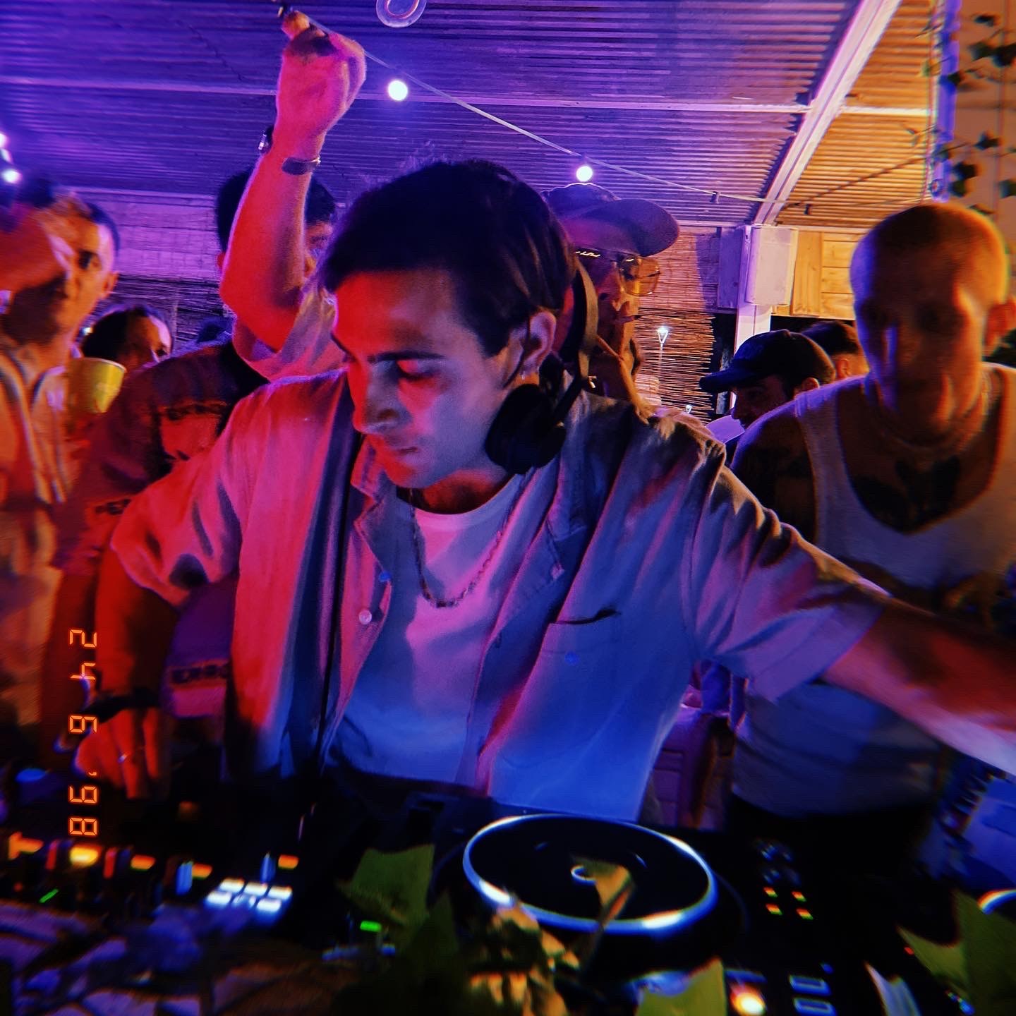 J.Benitez (2) · Artist Profile