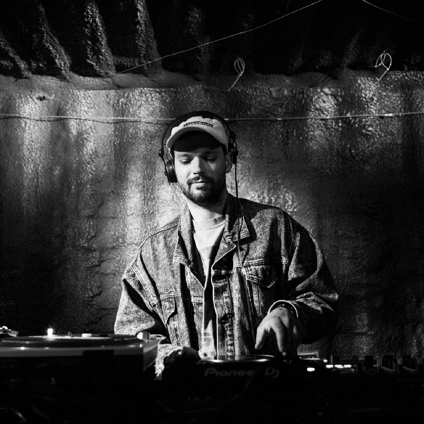 Jeff Garcia · Artist Profile