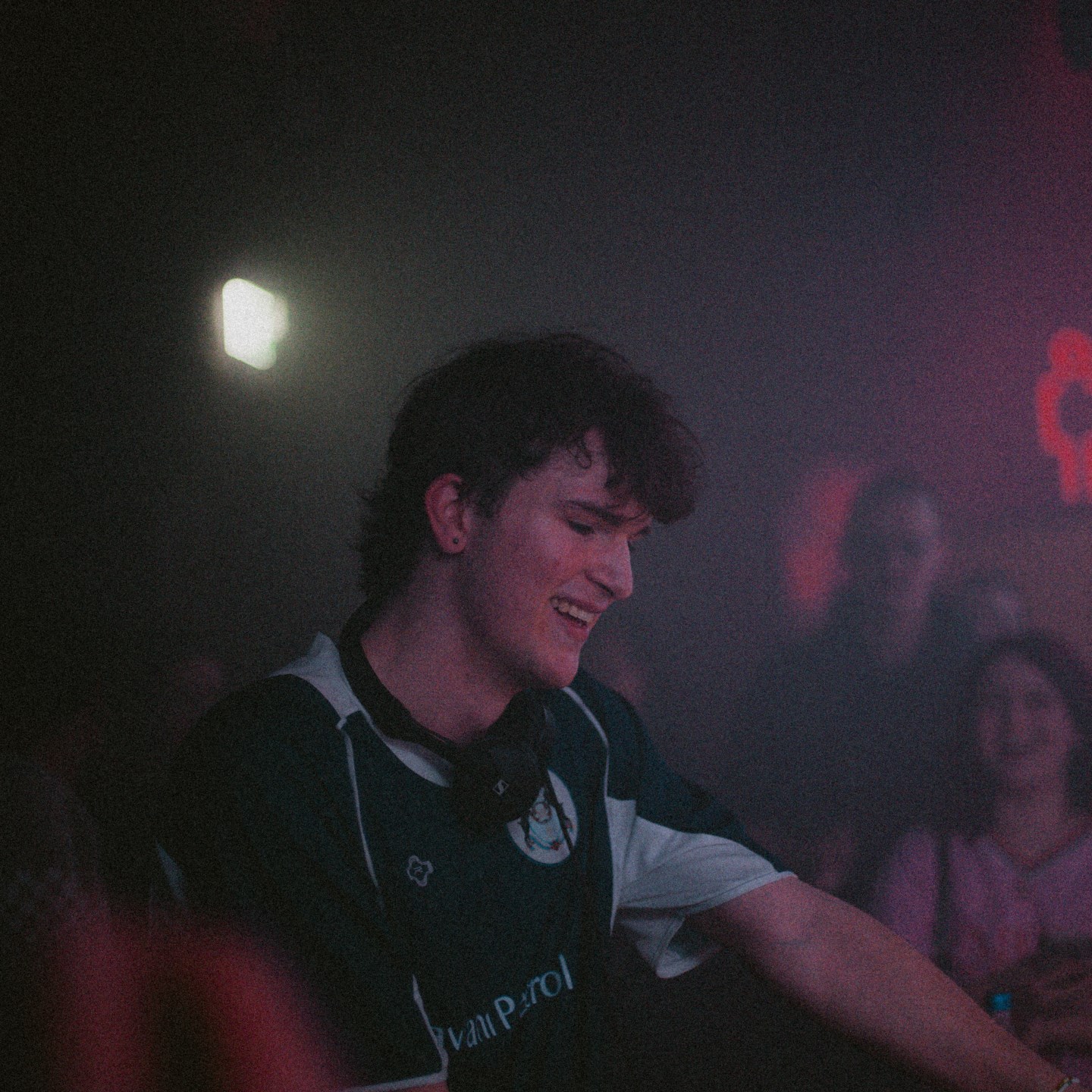 [jnny] · Artist Profile