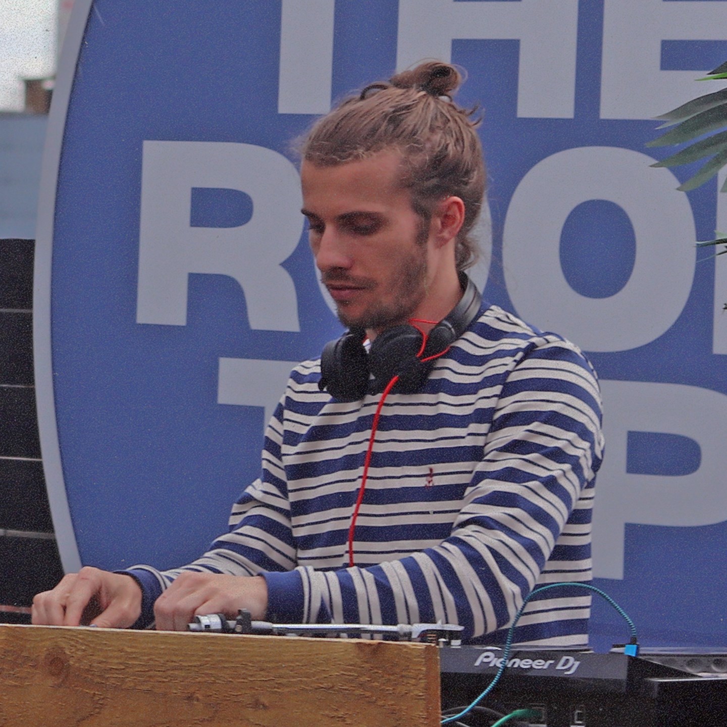 Joe Howey · Artist Profile