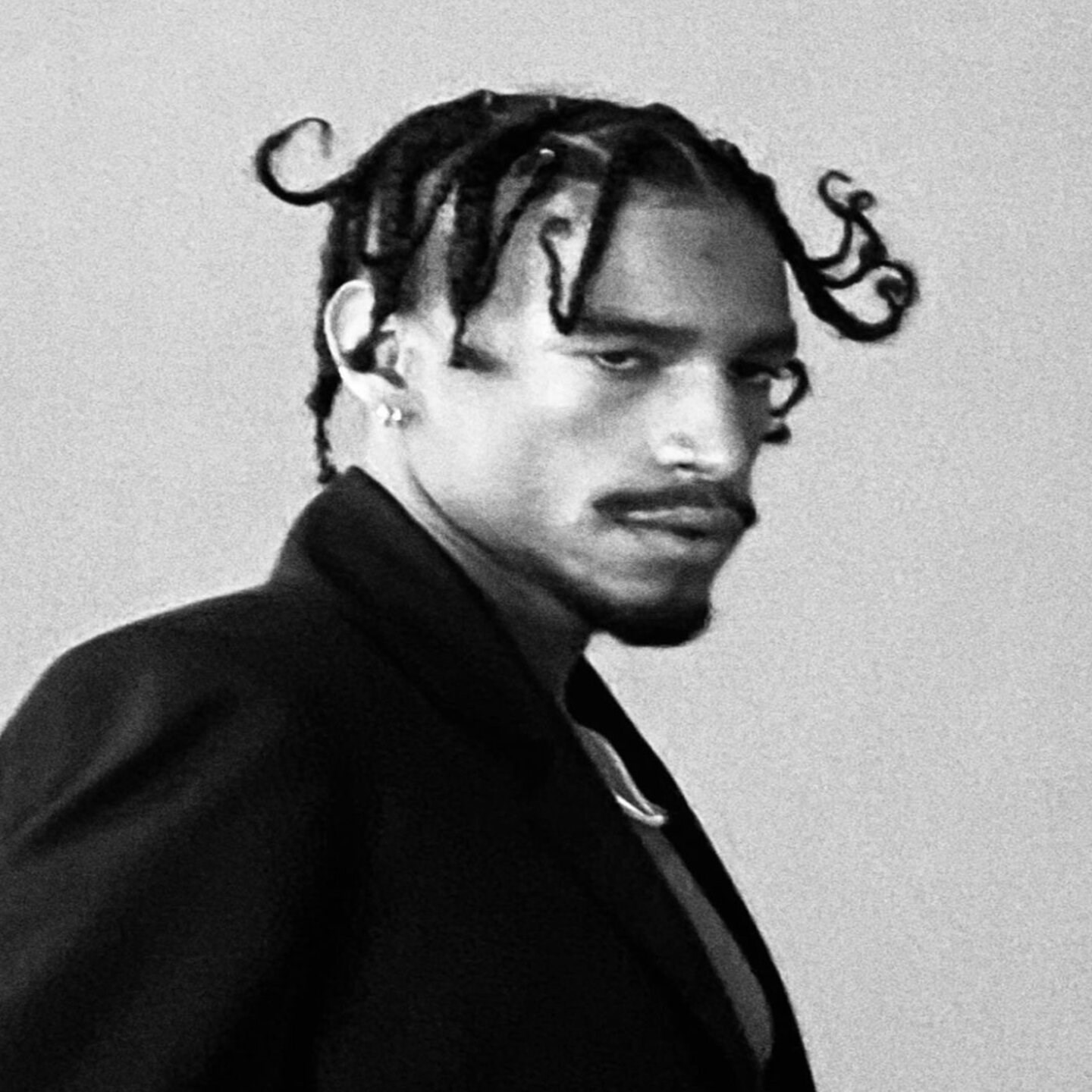 Jon Aro · Artist Profile