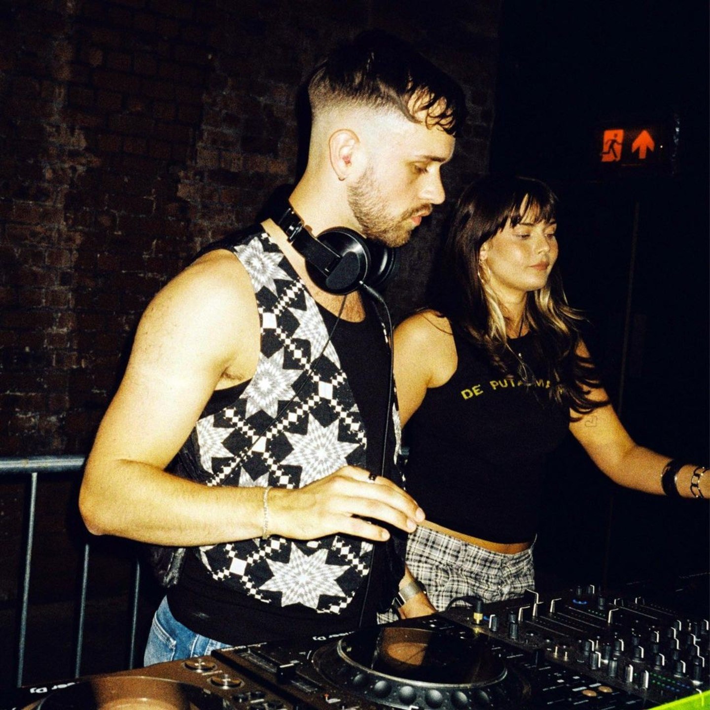 Josh Bell · Artist Profile