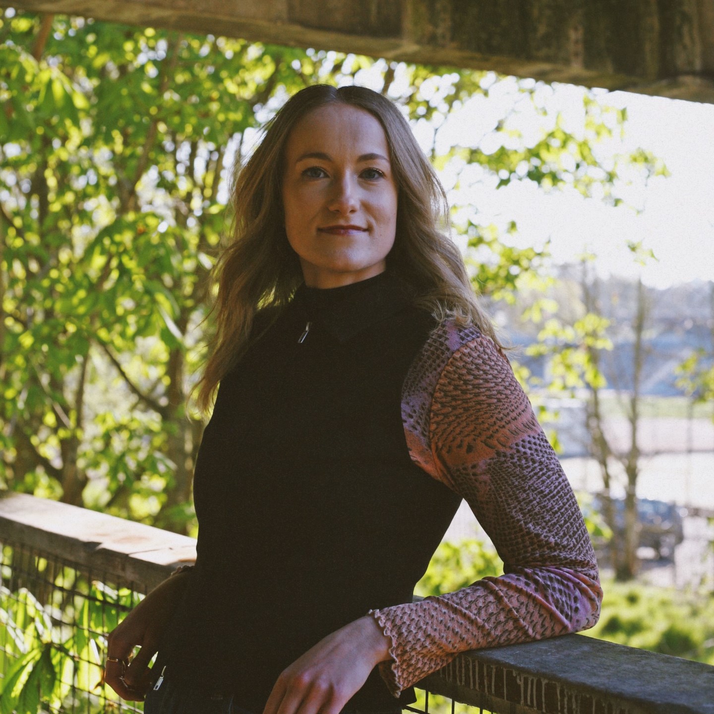 Julia SC · Artist Profile