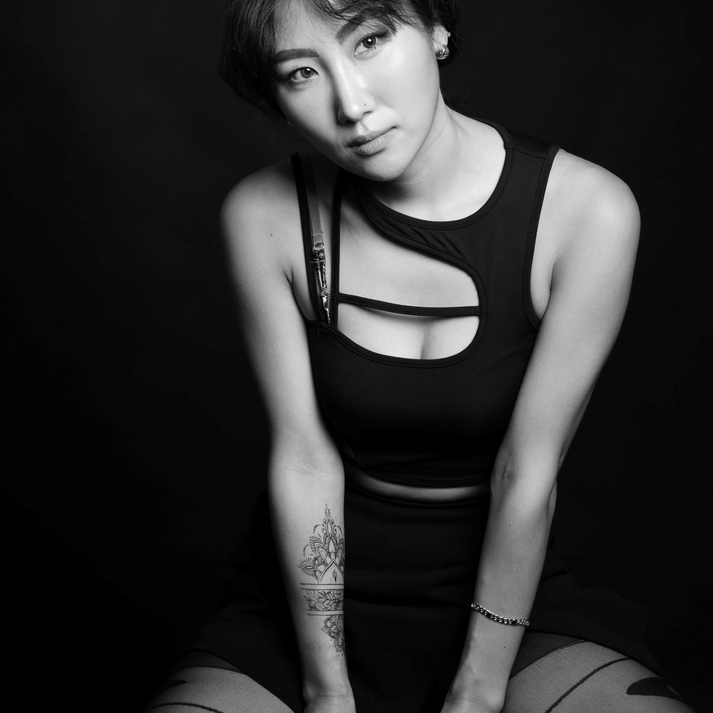 JUNOX · Artist Profile