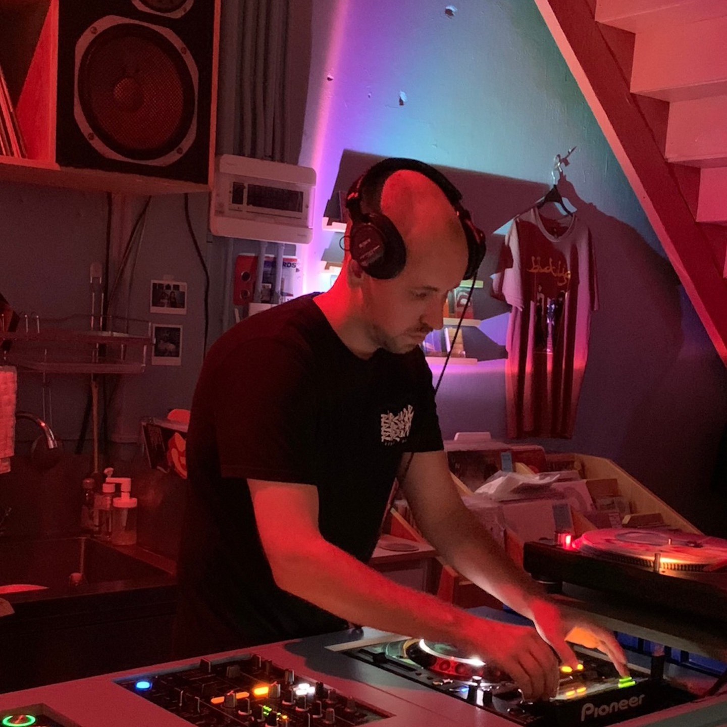 Keith Edward · Artist Profile