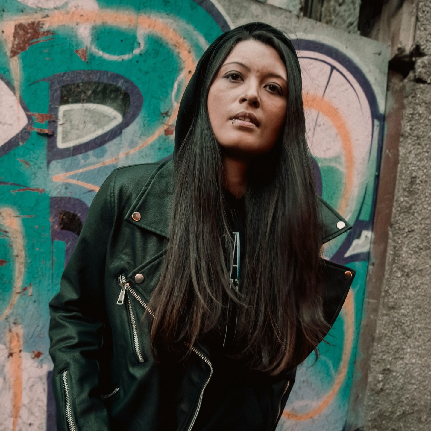 KIM HUNTER · Artist Profile