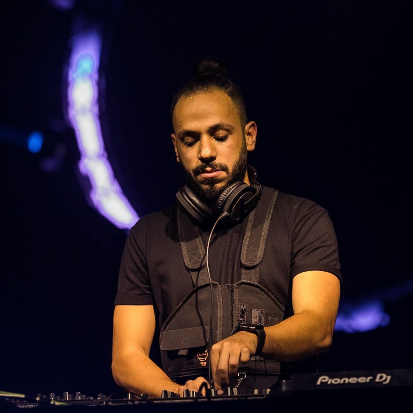 kmz (2) · Artist Profile