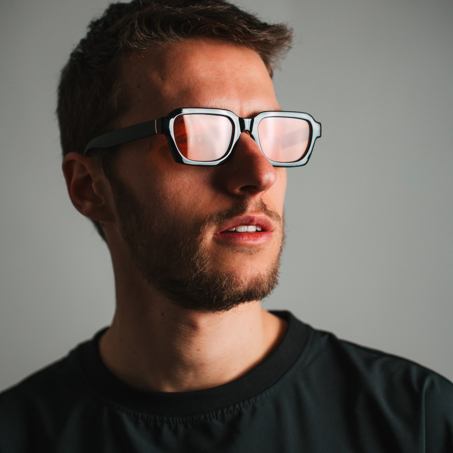 Koos · Artist Profile