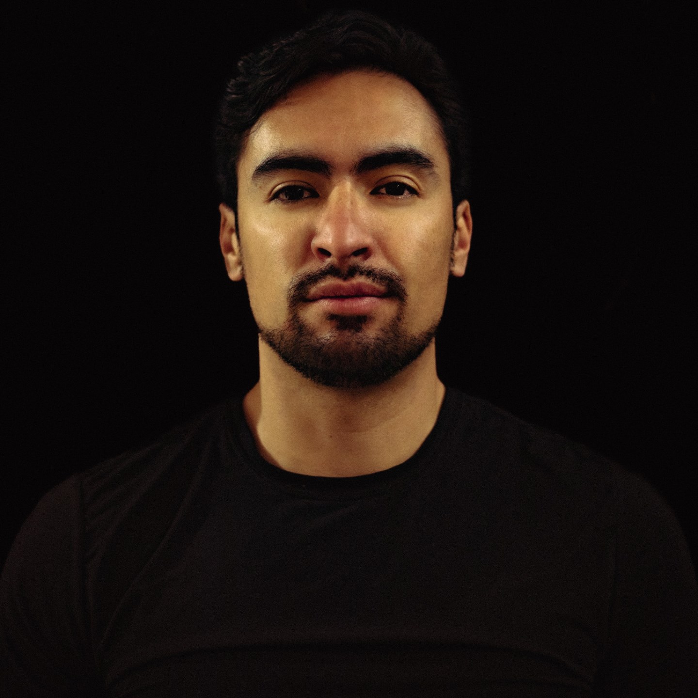 Köves · Artist Profile