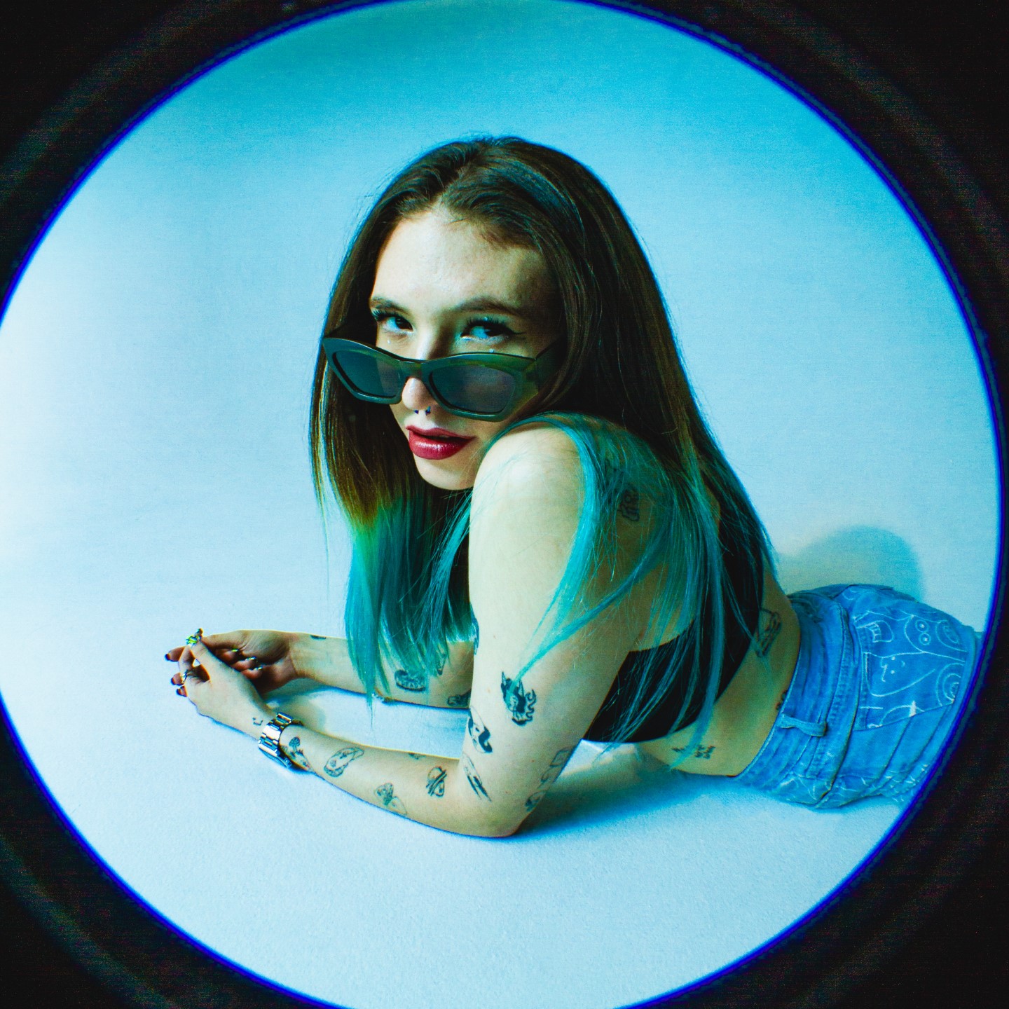 Lara Magnus · Artist Profile