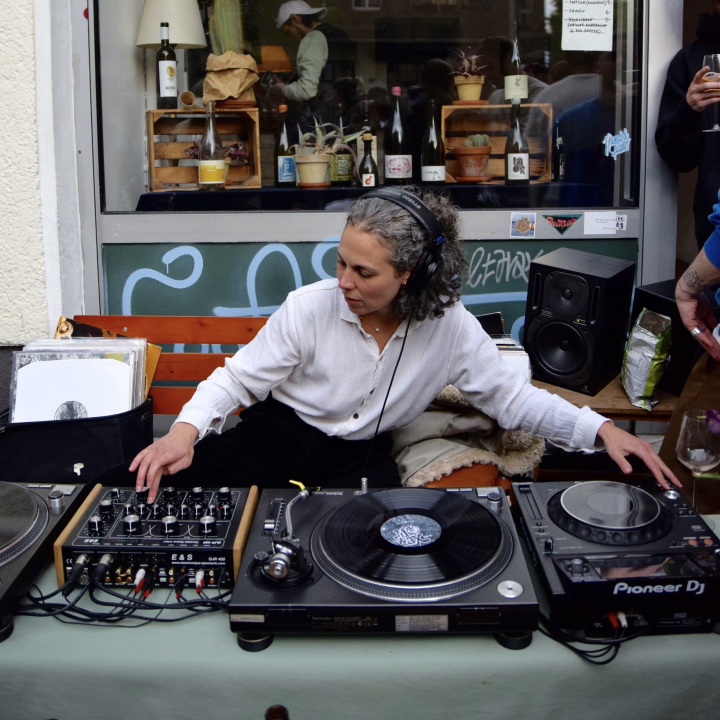 Laura Fiore · Perfil del artista