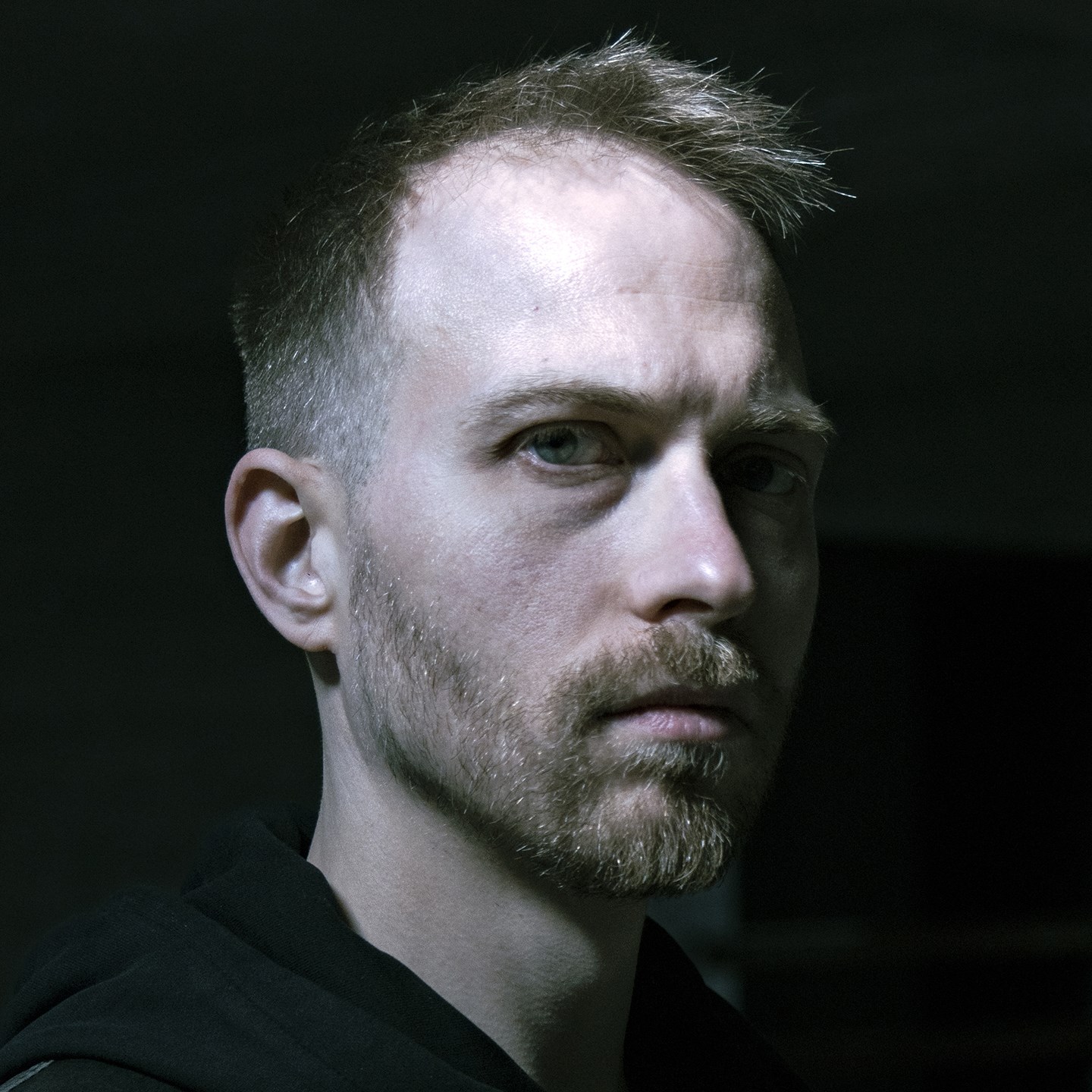 Leck Barker · Artist Profile