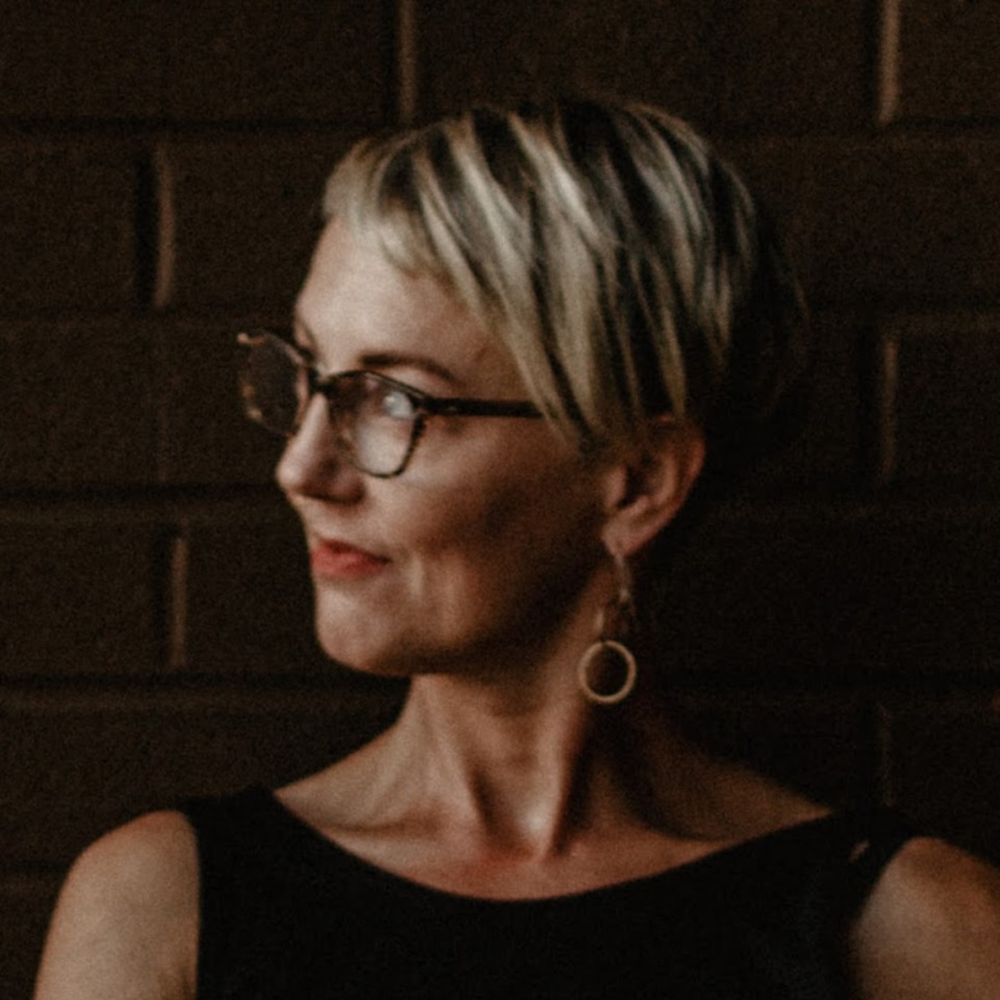 Leira · Artist Profile
