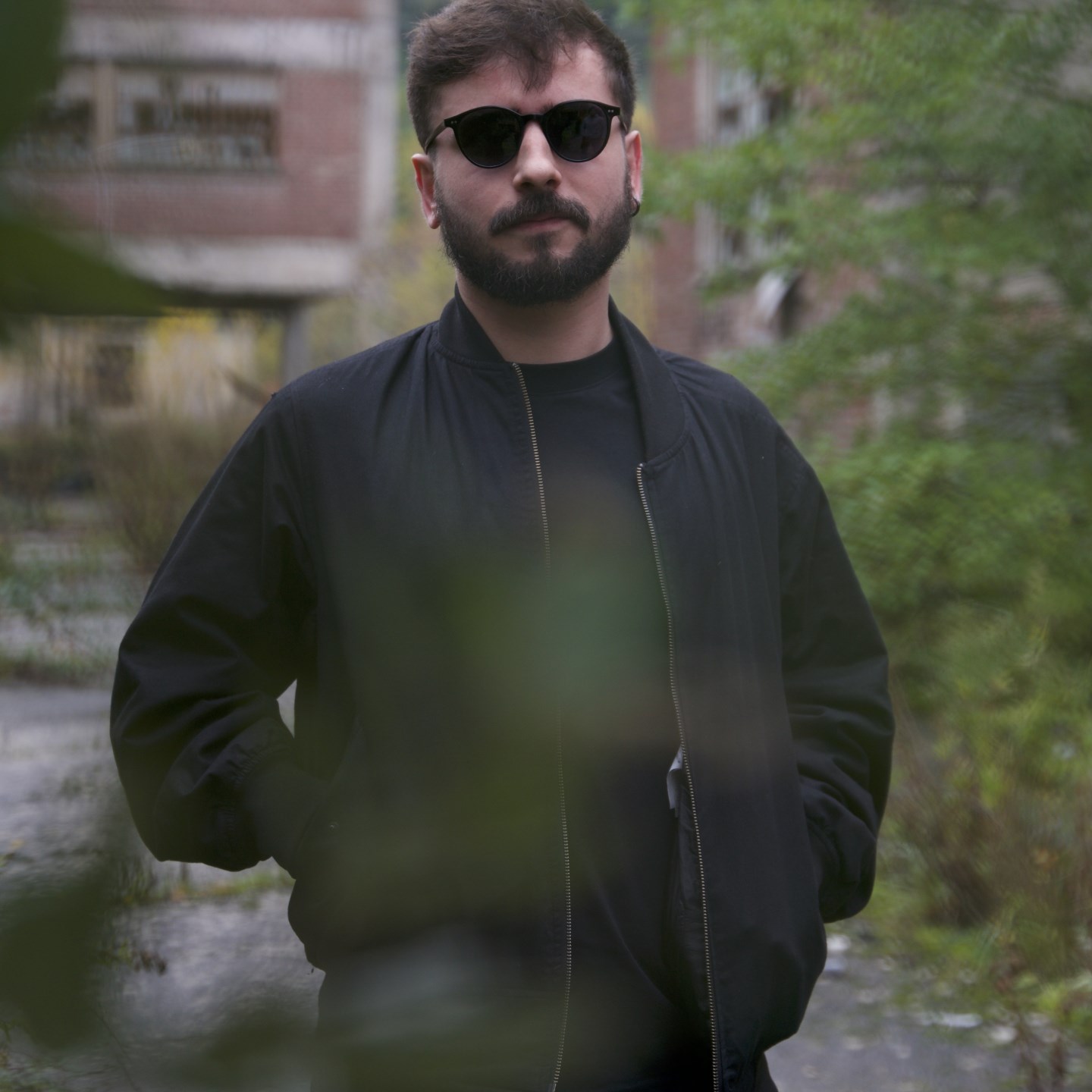 Leonardo Buselli · Artist Profile