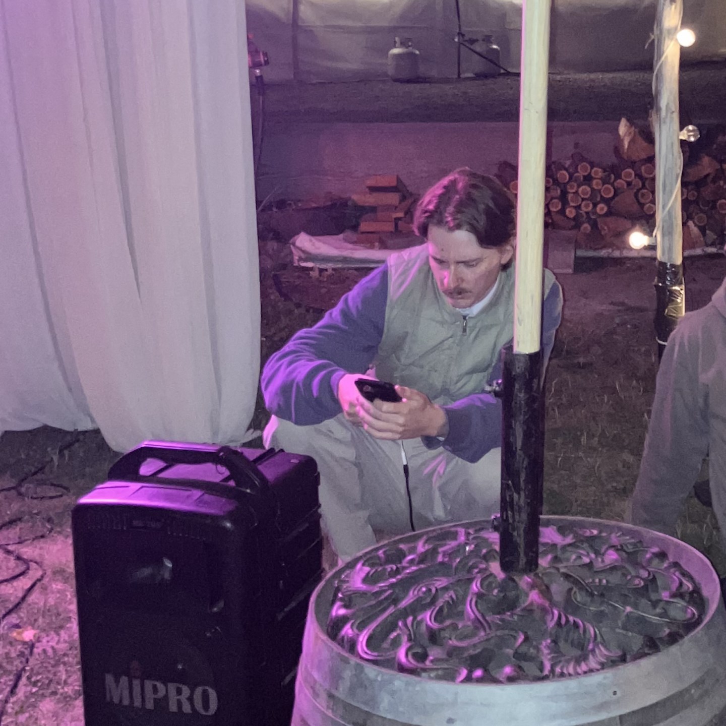 Leon V · Artist Profile