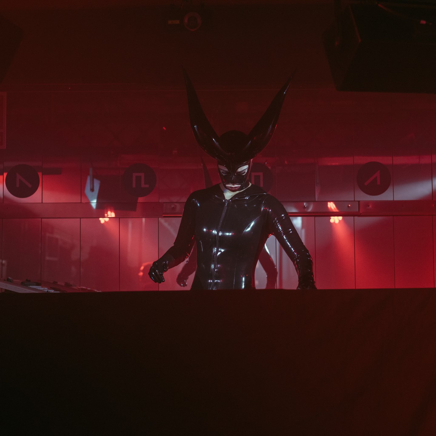 Lith Li · Artist Profile