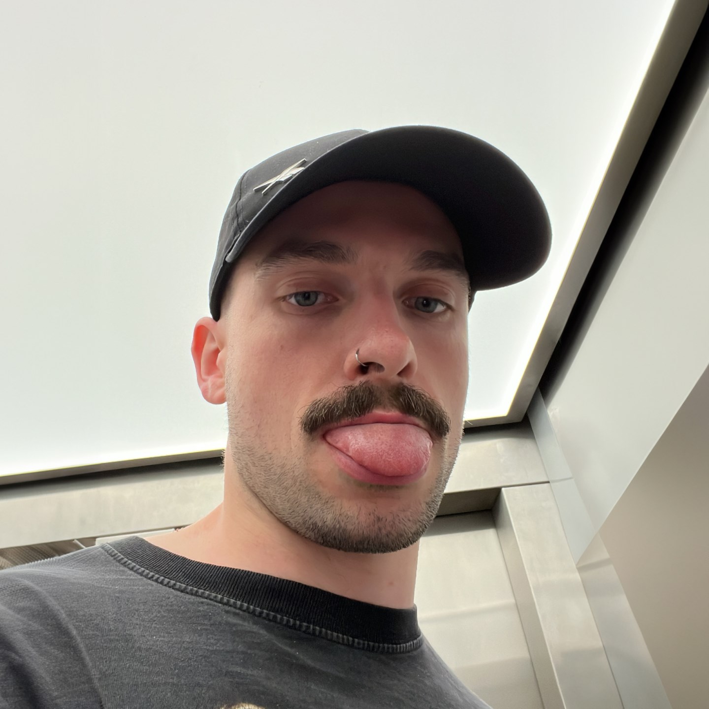 Lixi · Artist Profile