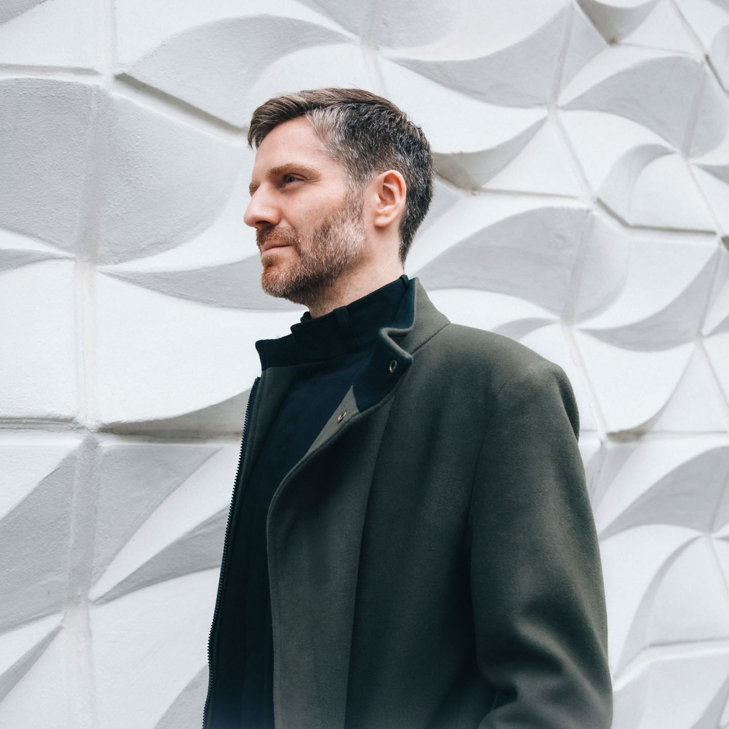 Llyr · Artist Profile
