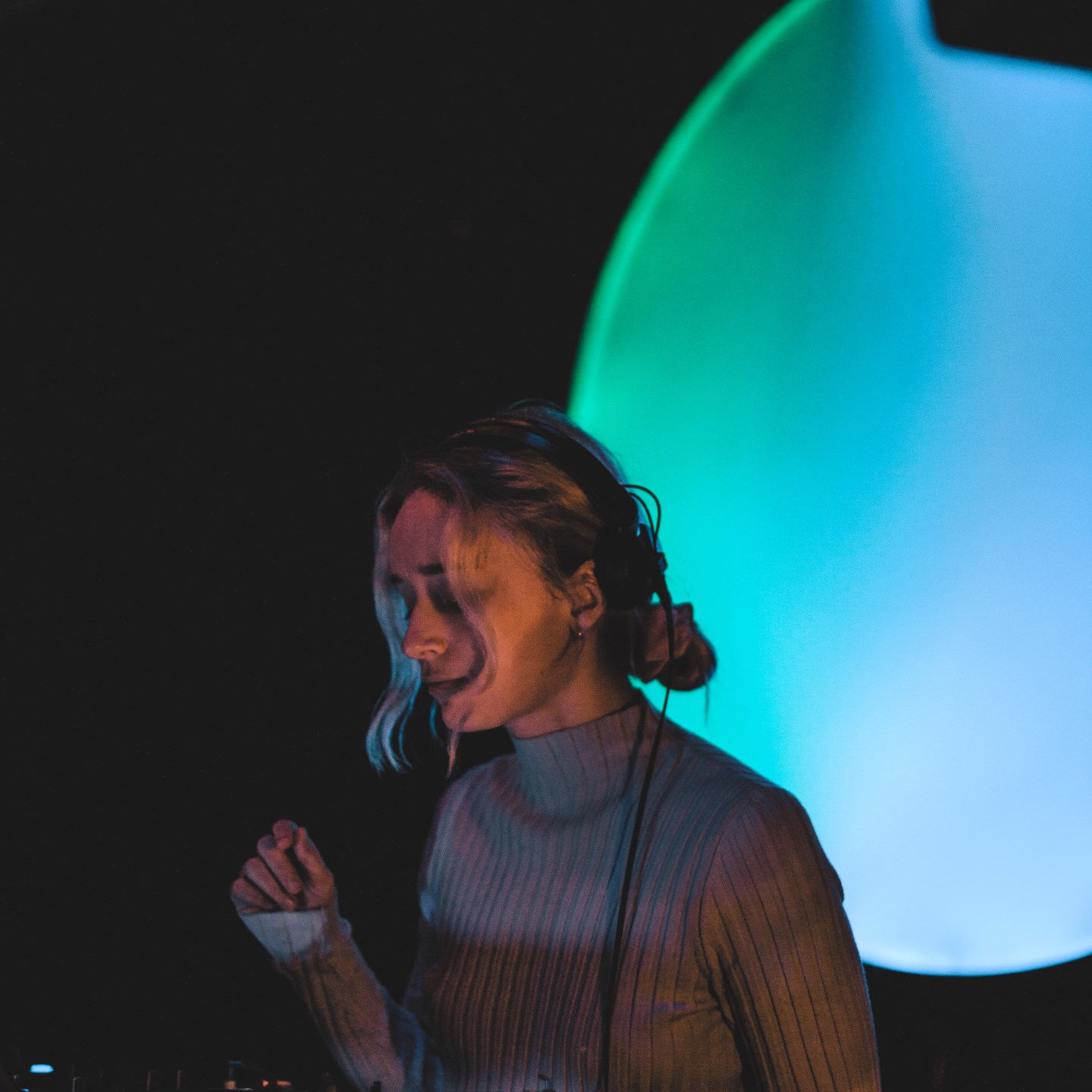 Lolo (2) · Artist Profile