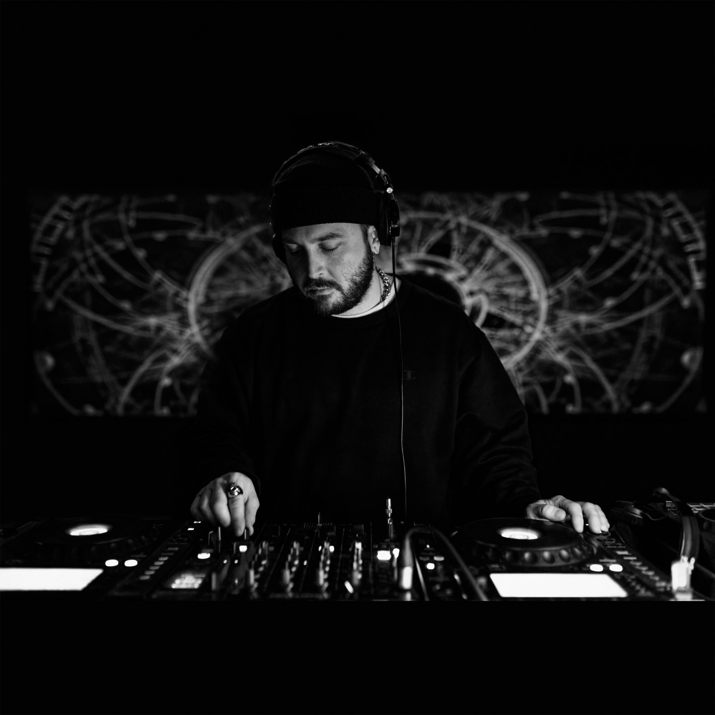 Looting · Artist Profile
