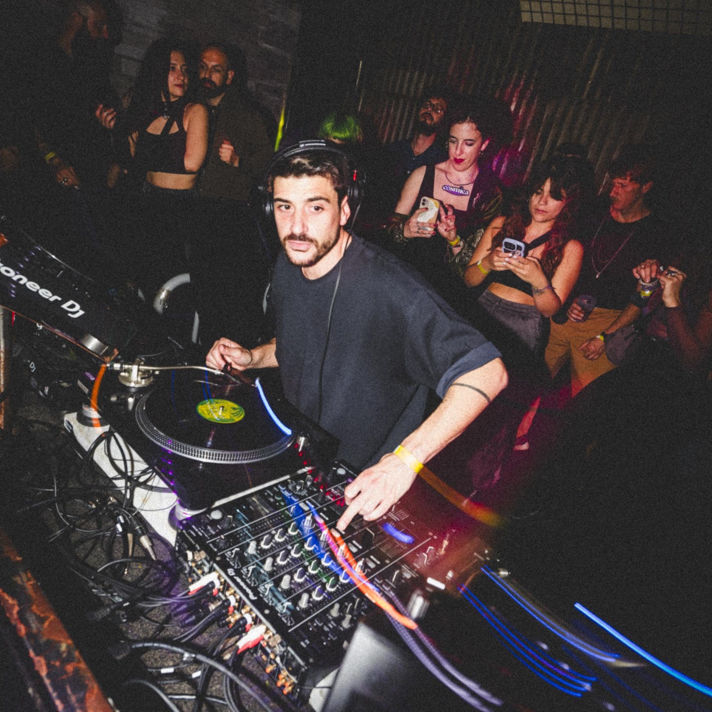 lōrenzo · Artist Profile