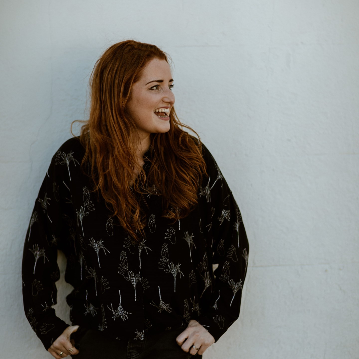 Lottie Lee · Artist Profile