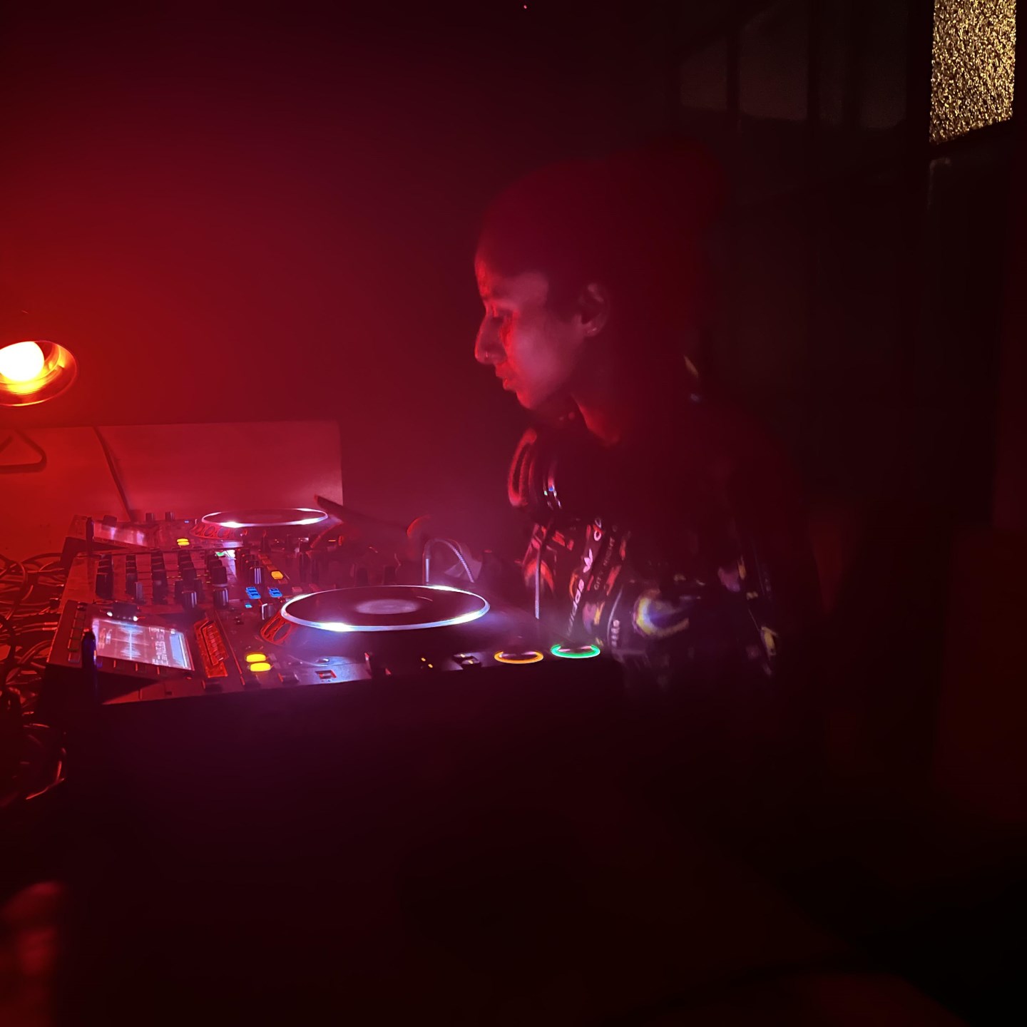 MAD-E · Artist Profile
