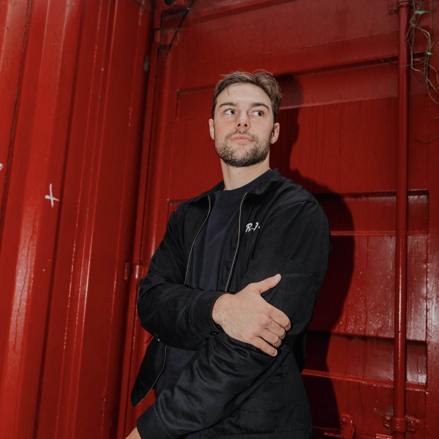 MAGIS · Artist Profile