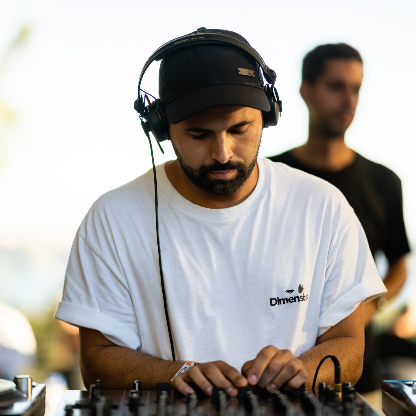 Manata · Tour Dates & Tickets