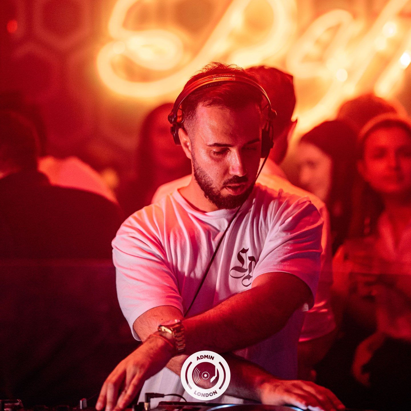 MANDEE · Artist Profile