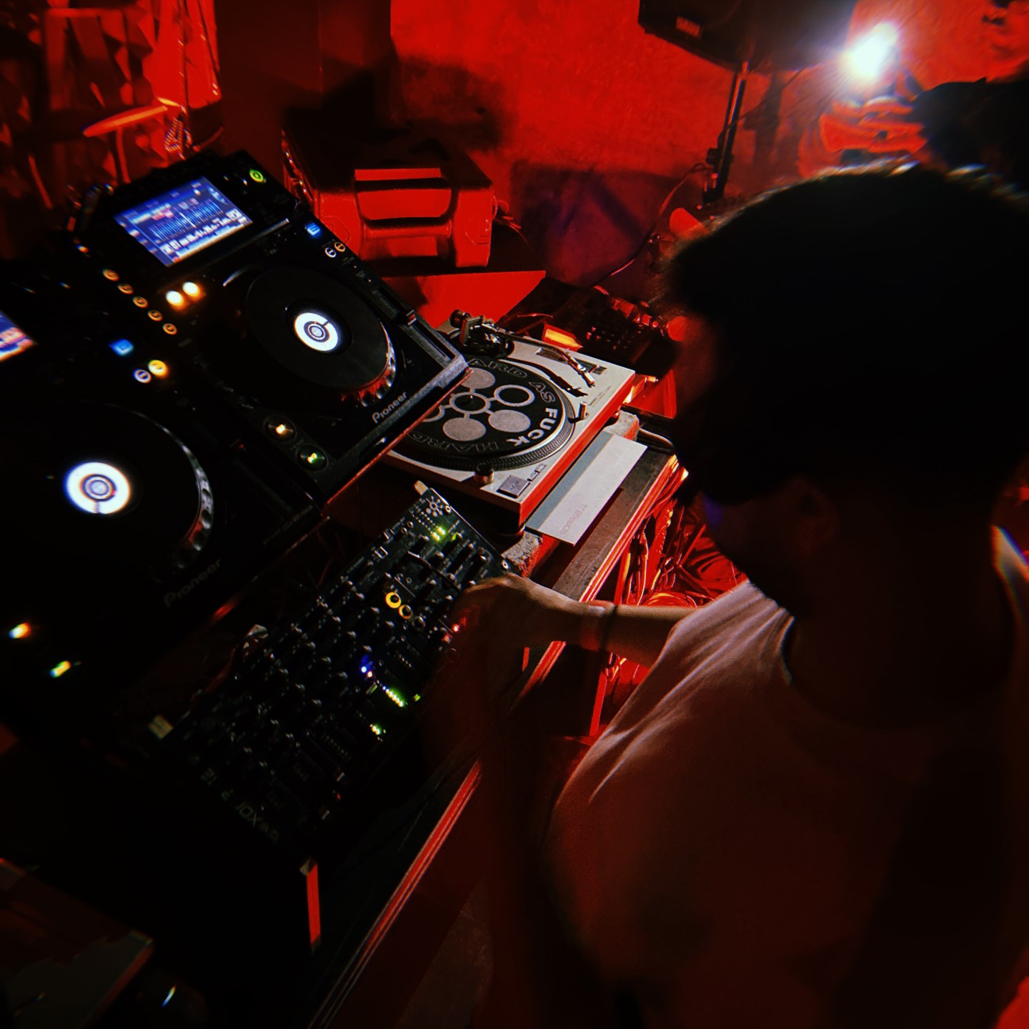 Mantek · Artist Profile