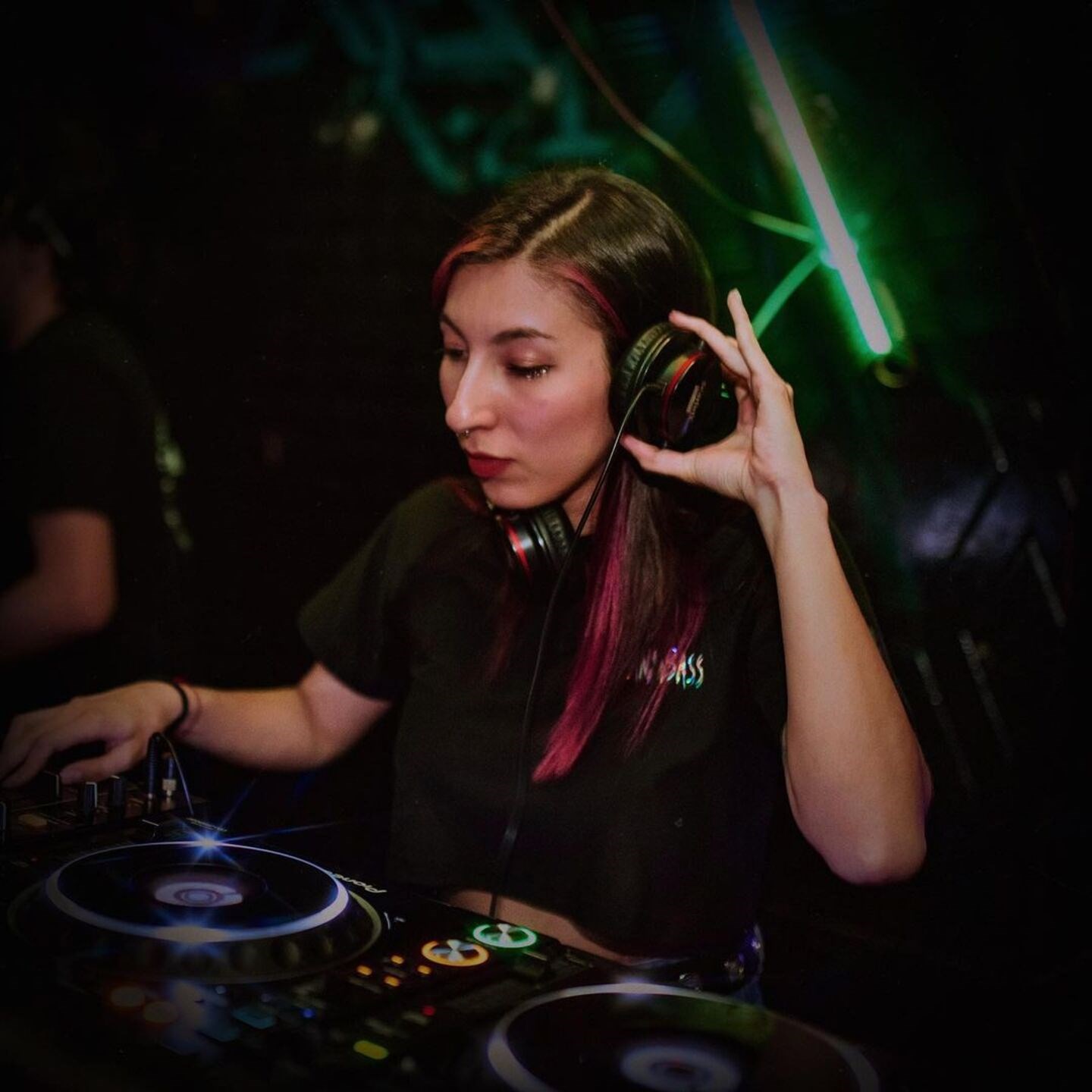 Maria Zue · Artist Profile