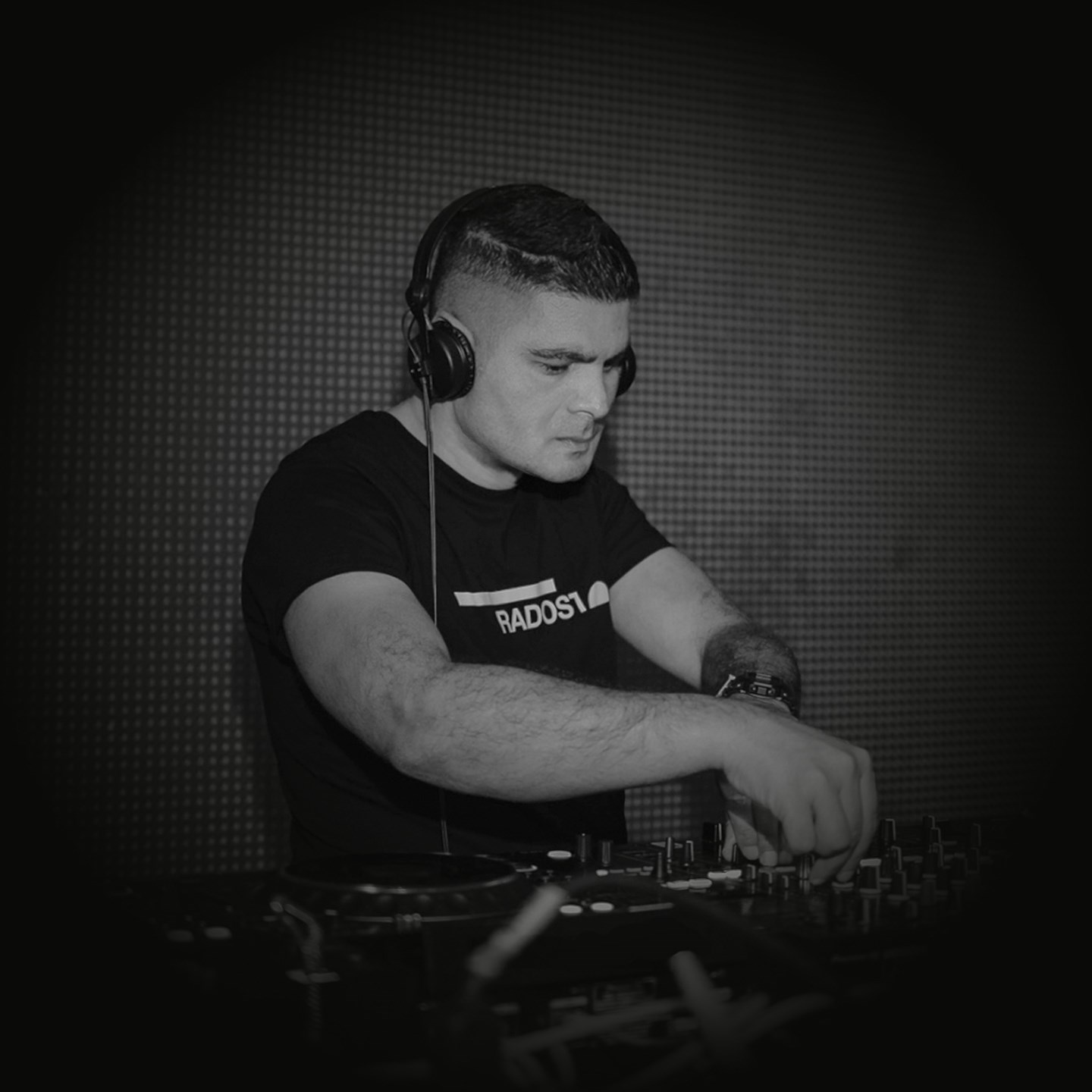 Mario B · Artist Profile