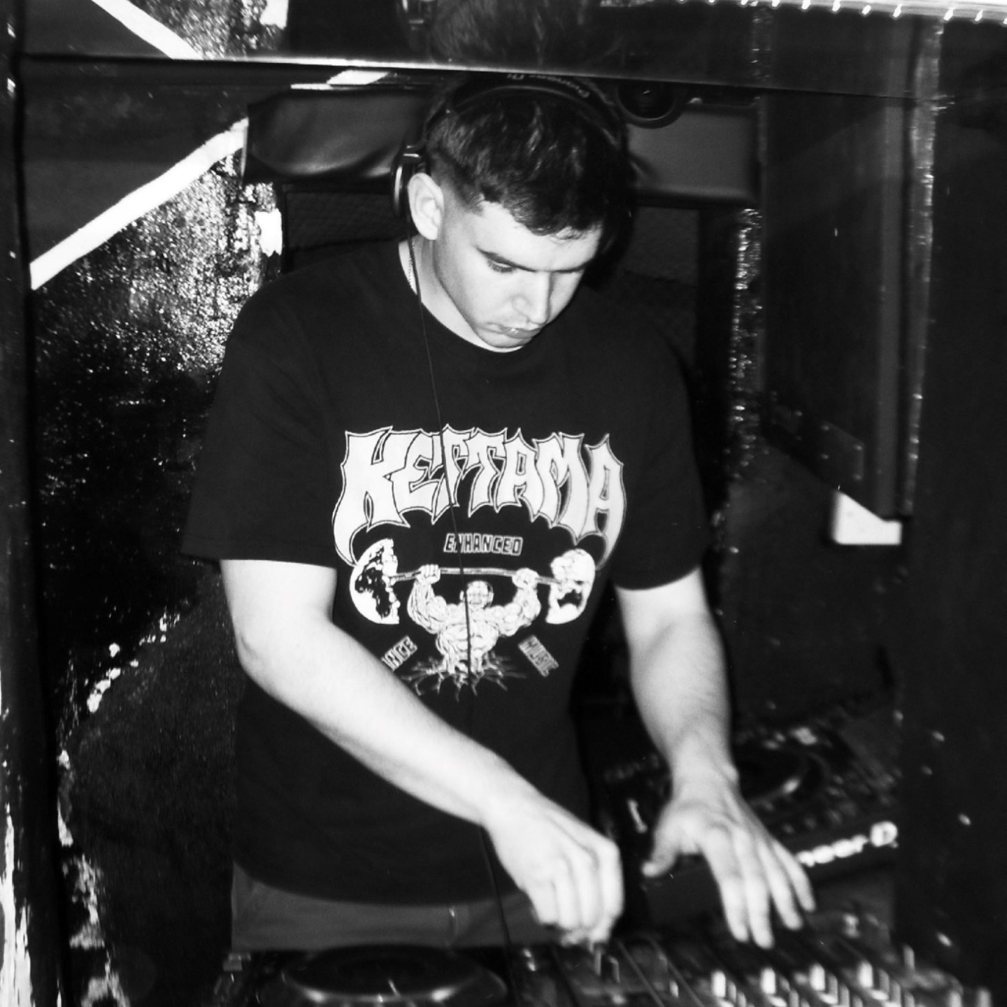 Mark Darcy · Artist Profile