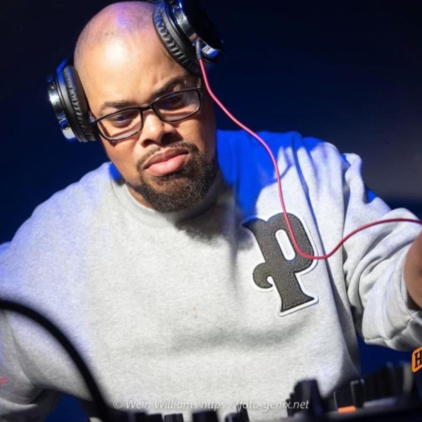 Mark Francis · Artist Profile