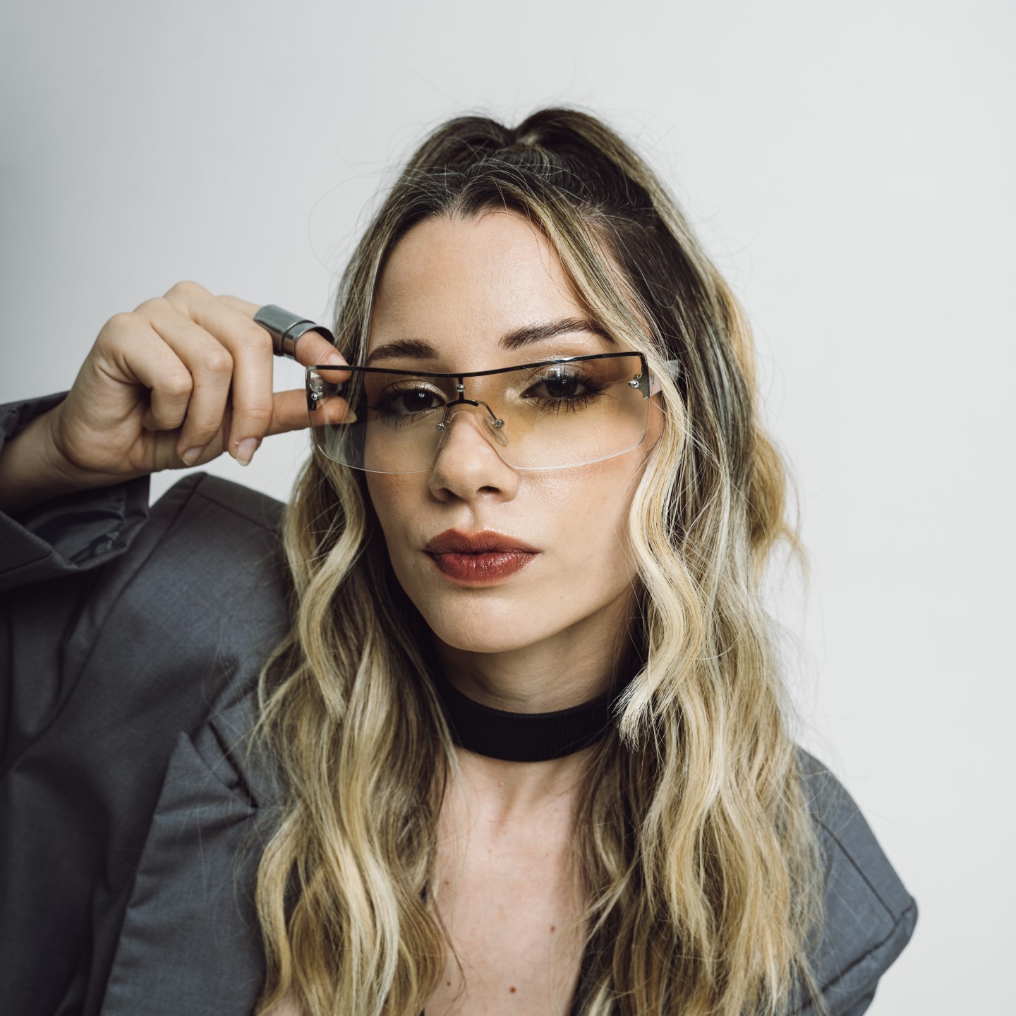 Mar Monzon · Artist Profile