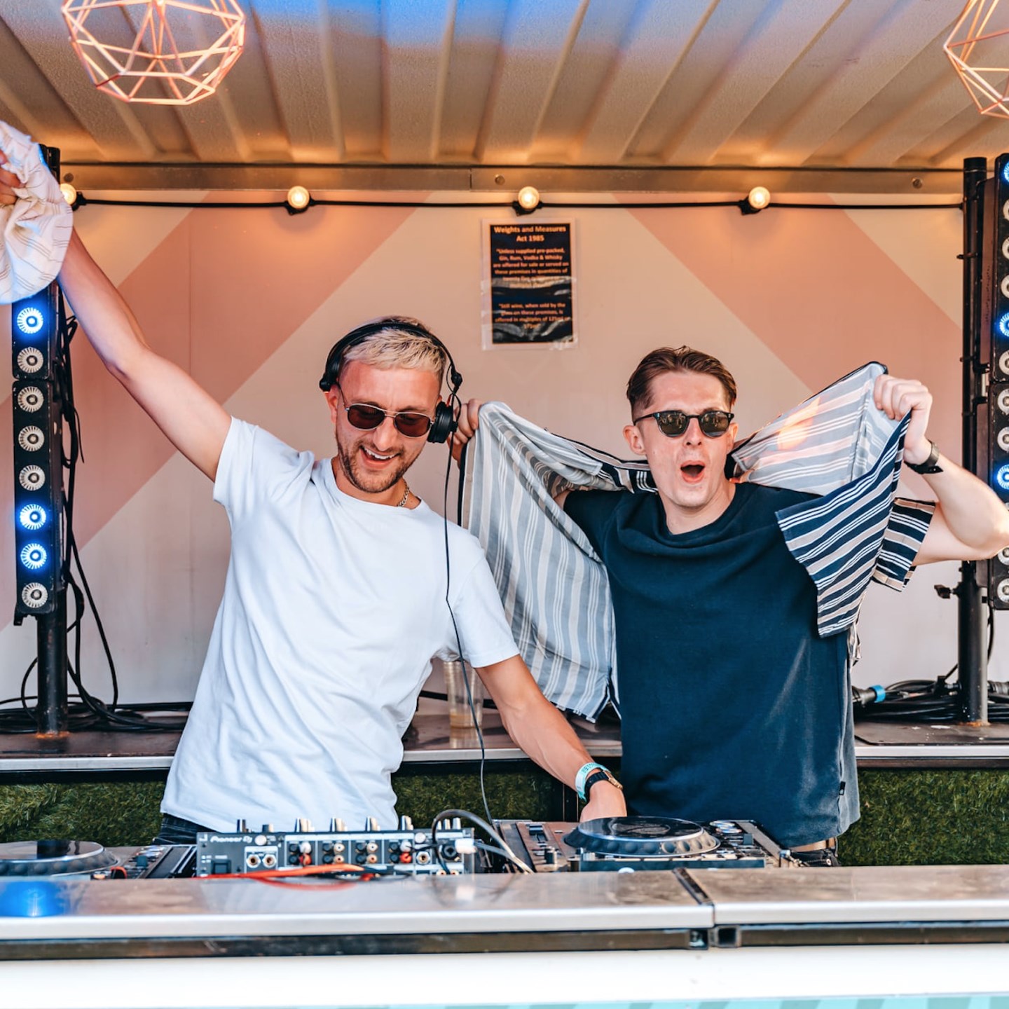 Mascott · Artist Profile