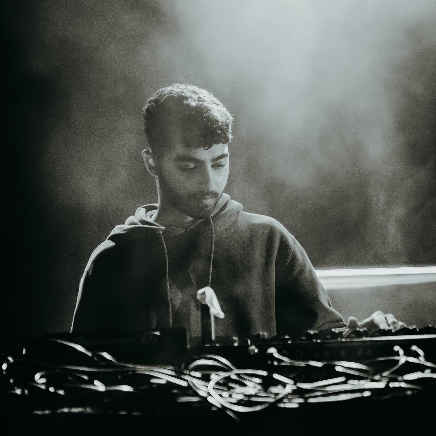 Maves · Artist Profile